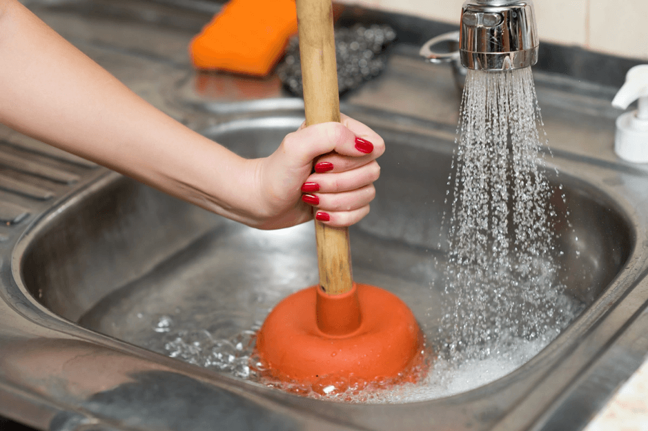 How to Deal with Clogged Plumbing: Tips and Solutions - Burjuman ...